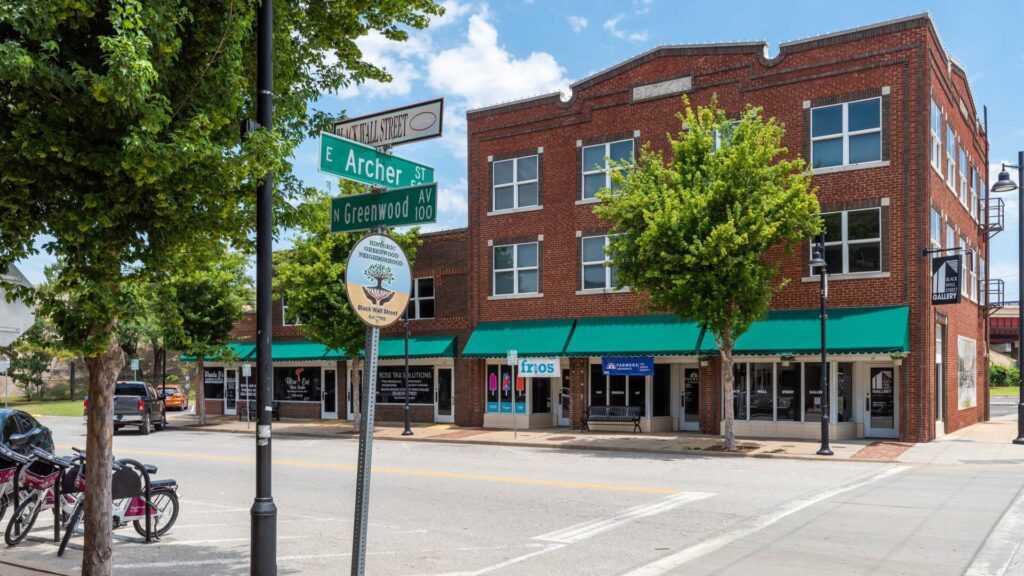 The 15 Best Things To Do In Tulsa According To Locals