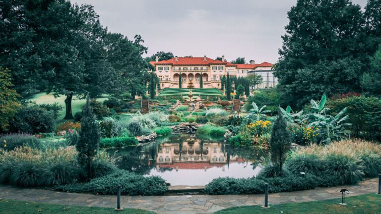 The 15 Best Things To Do In Tulsa According To Locals